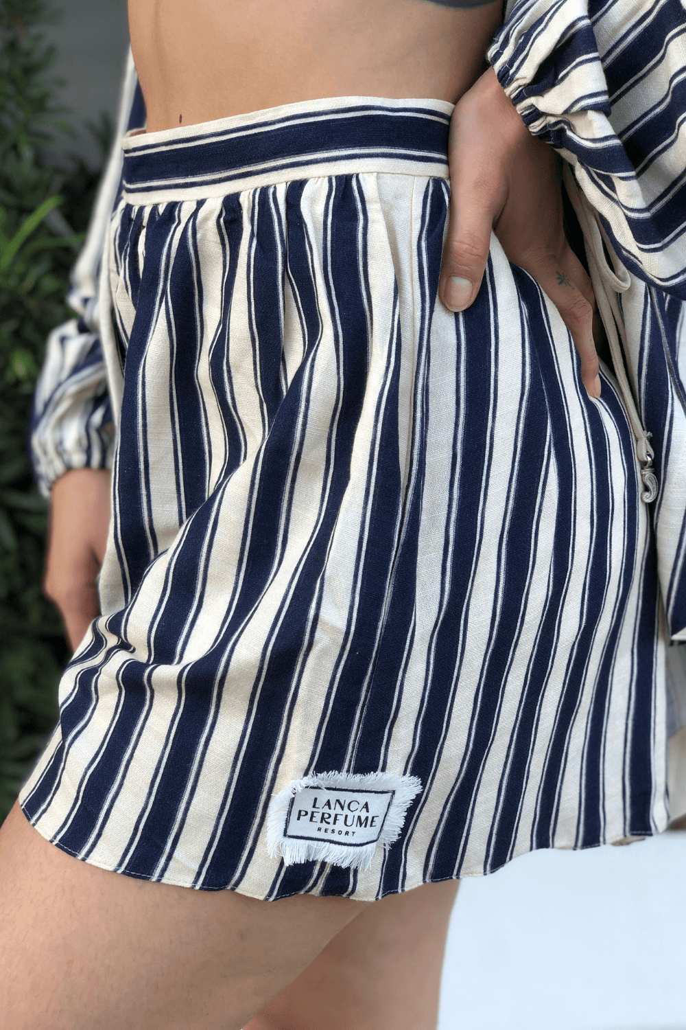 Short evasé cintura alta Lança Perfume - Loja Viva Vida